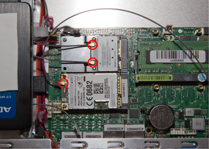 WLAN / LTE-Modul einbauen – Securepoint Wiki